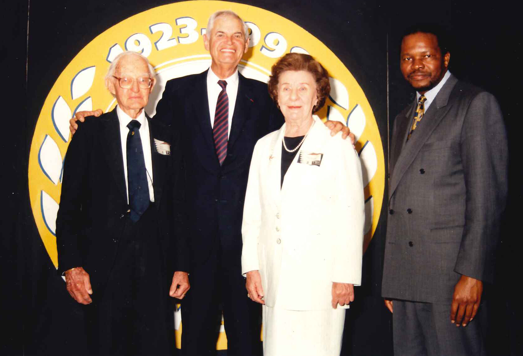 Dr R L Straszacker - Heritage